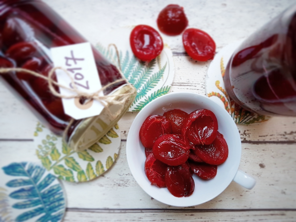 Rychlý švestkový kompot – Recepty z postele